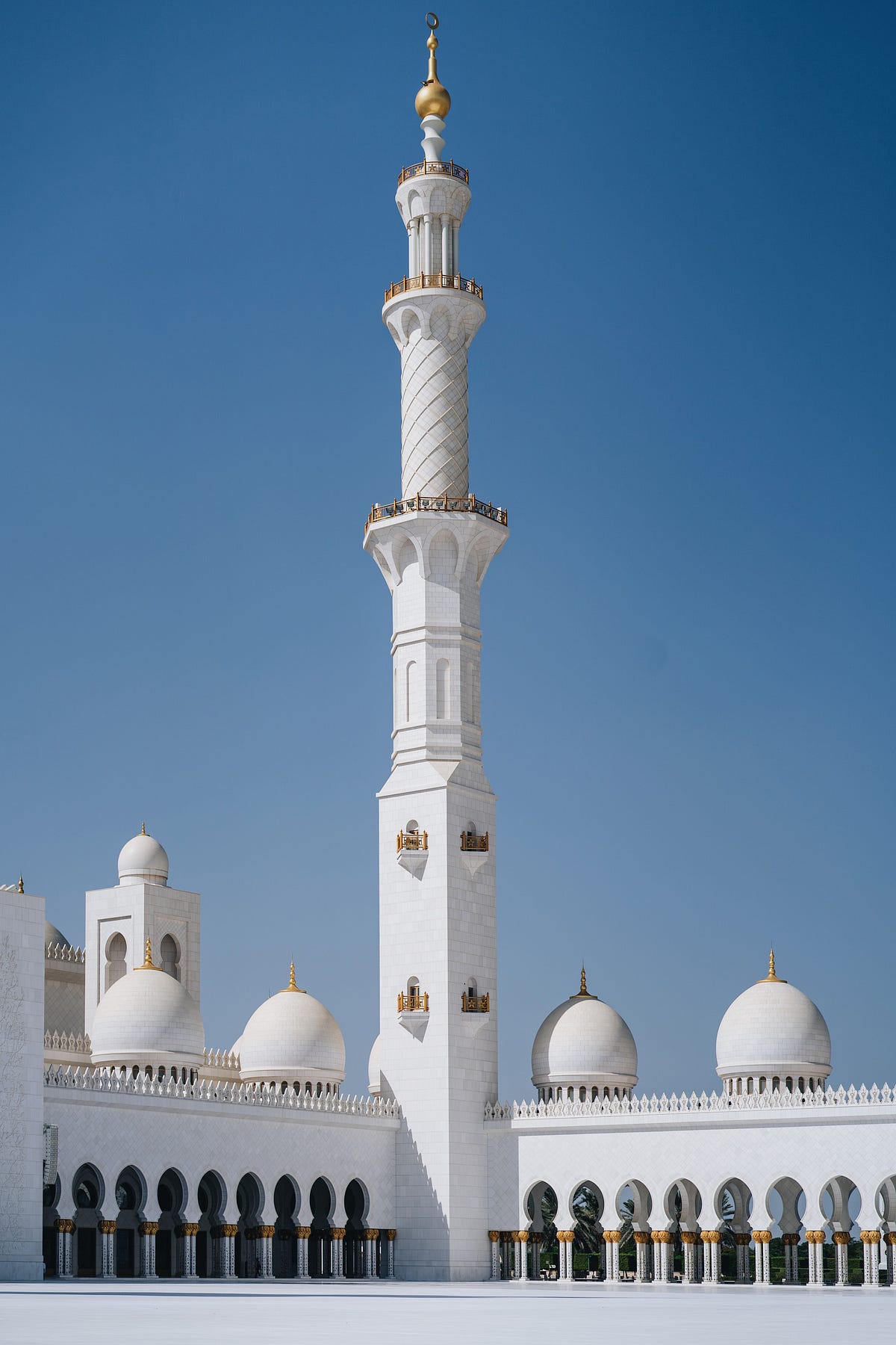 Reaching for the Heavens: The Mythical Tapestry of Minarets | by Zohaib ...