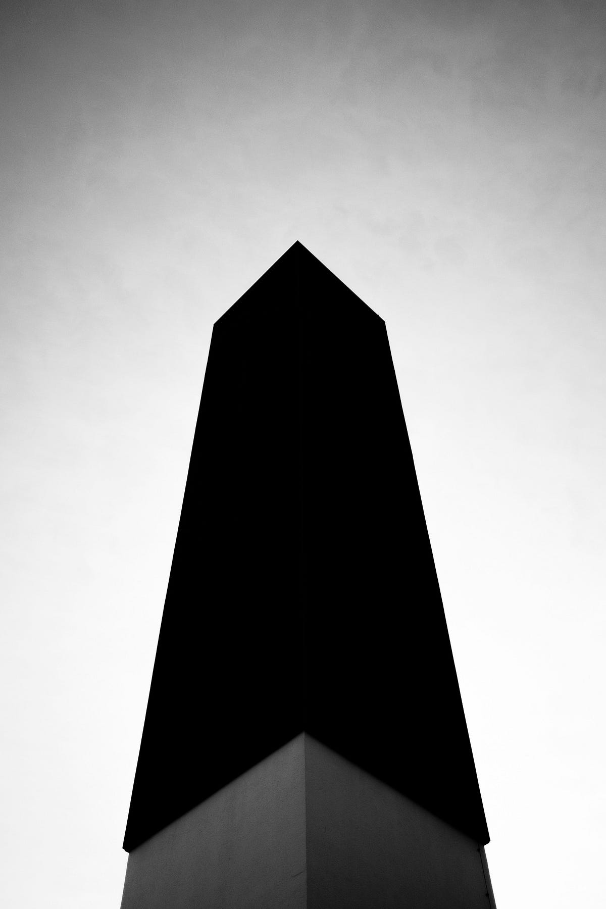 The Monolith & Layered Architecture explained | by Stefano Alvares ...