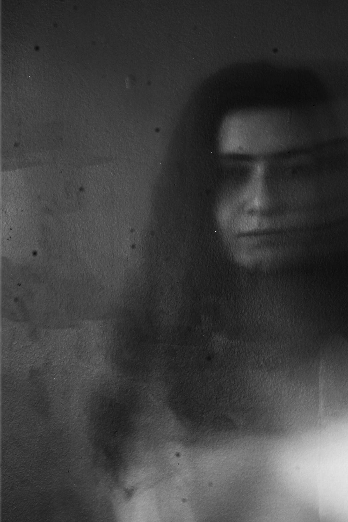 A Touch of Delusion. Flash fiction | by Reeya Thampi | Microcosm | Mar, 2025 | Medium