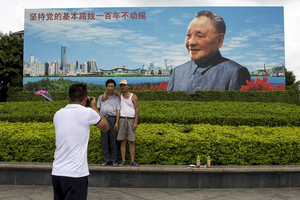 China’s Evolution: Revisiting Deng Xiaoping’s Economic Reforms | by Suhani Pandya | Junior Economist