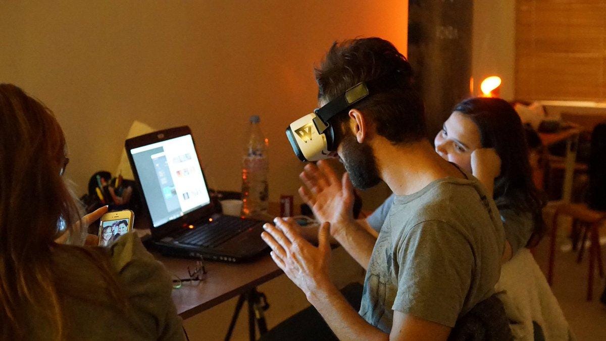 Harnessing the power of Virtual Reality with Gen Z | by Wonda | Wonda ...