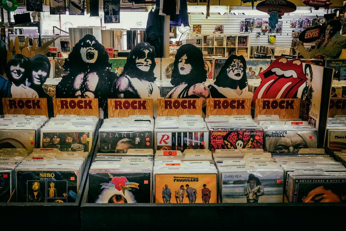 Revisiting Alice Cooper’s 1989 Studio Album “Trash” | by Ara Vahanian ...