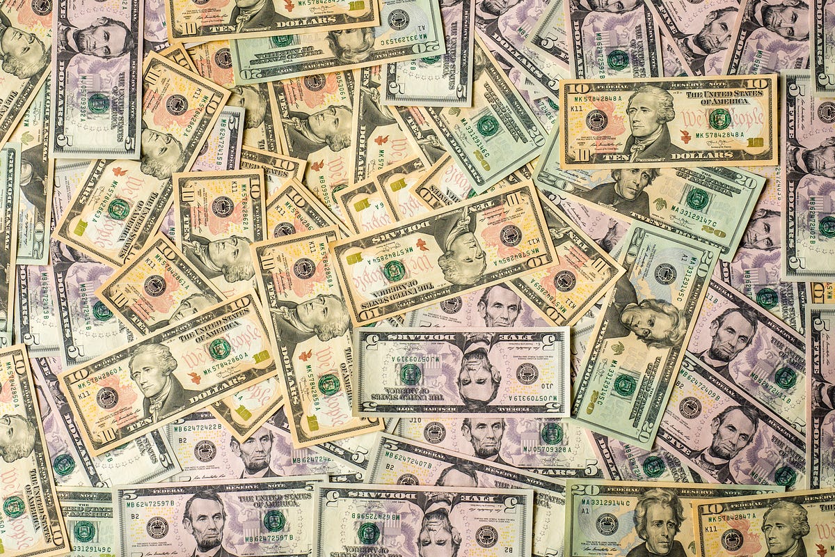 Writers! Should you Put Your Work Behind a Substack Paywall? | by Roz ...