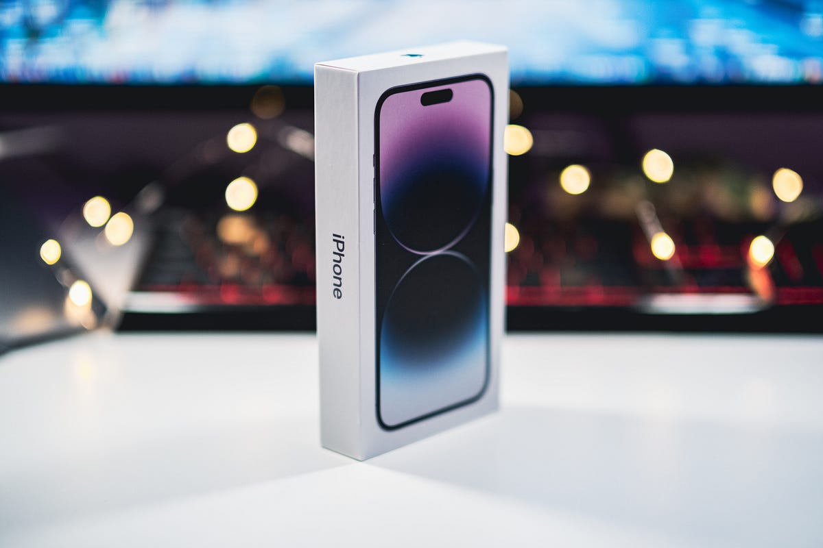 8 Ways The iPhone Shaped the Future of the Smartphone Industry | by The ...