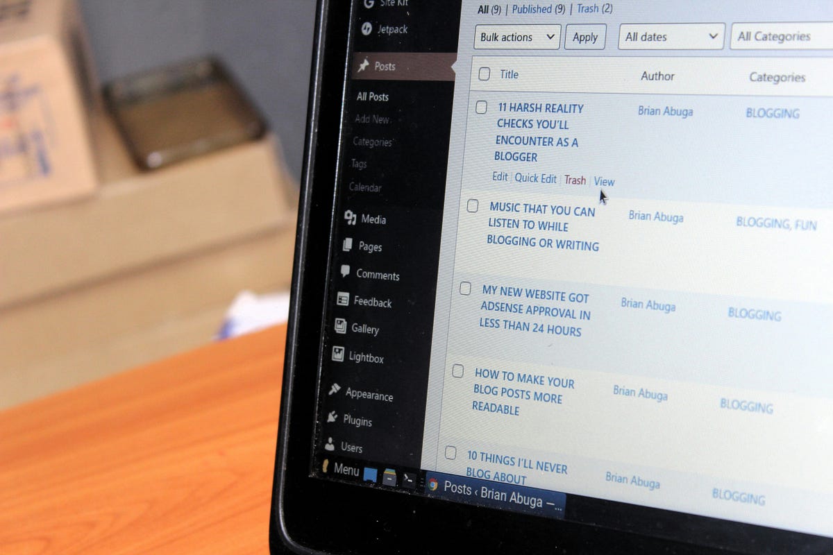 Berlabuh kembali ke Medium. Setelah bertualang di berbagai platform… | by ANHalfEngineer | Teman ...