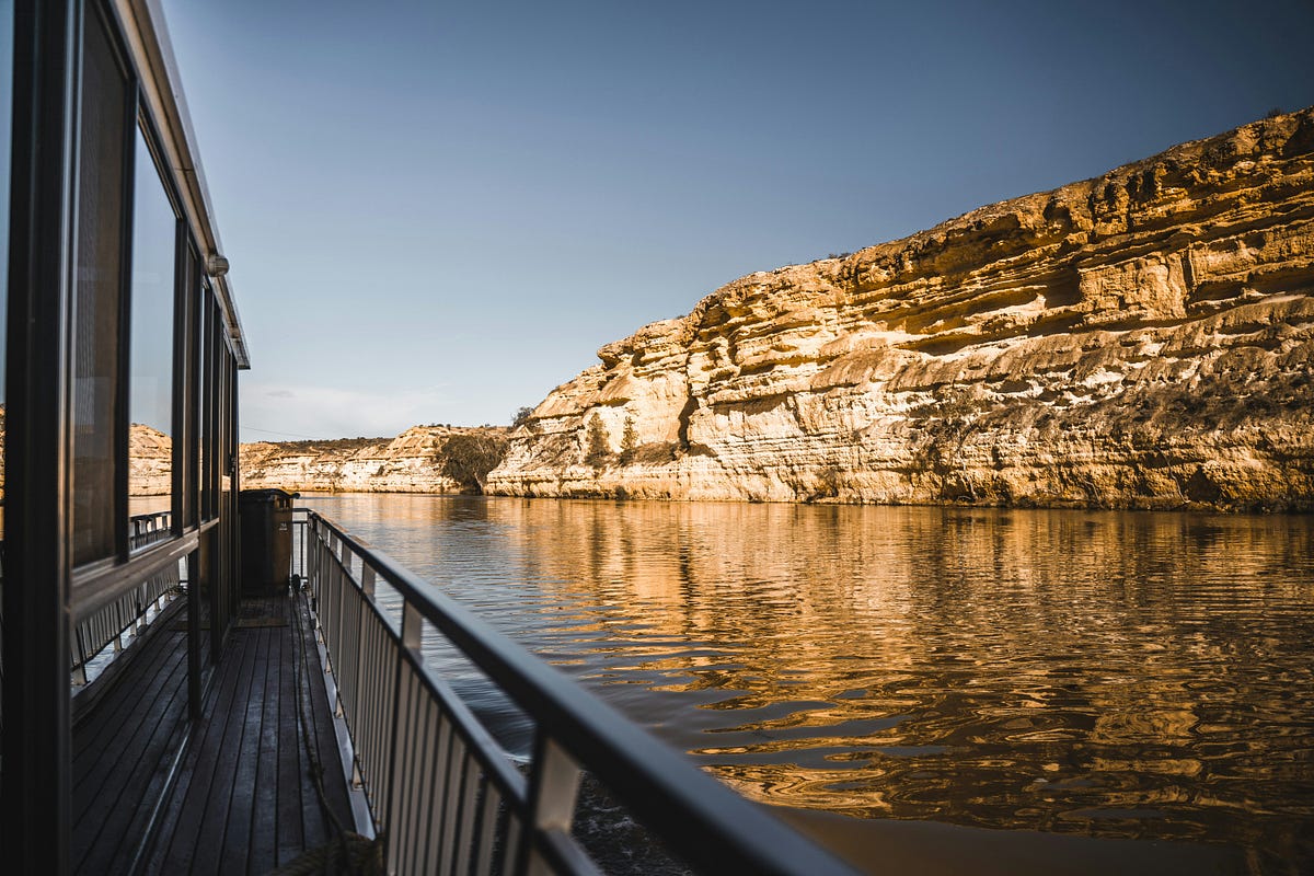 Take A Houseboat Vacation. Travel at Your Own Pace | by Kevin Palmquist ...