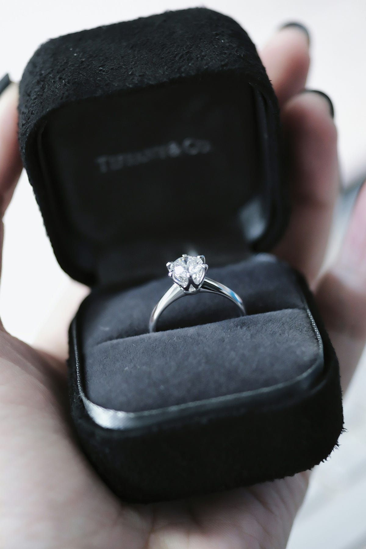 Diamond Buying 101: Secrets to Scoring a Bigger, Brighter Stone | by L ...