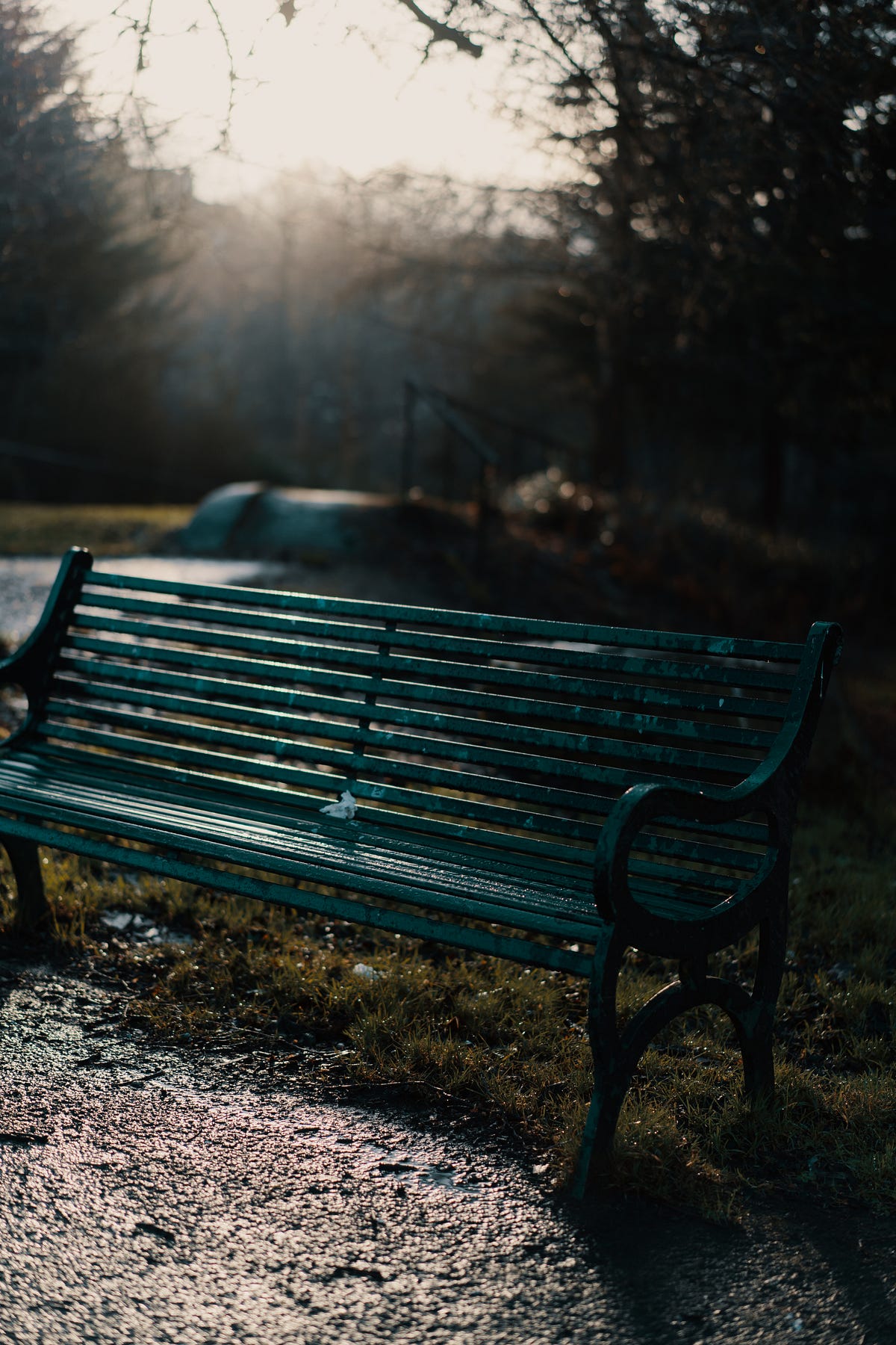 Sitting on the Bench. A Poem | by Bradon Matthews | Scrittura | Medium