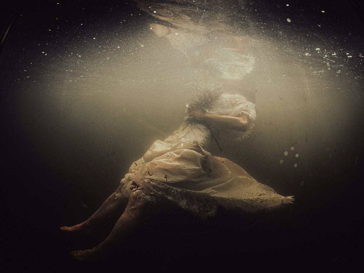 THE ART OF DROWNING GRACEFULLY. They say I’m composed. They say I’m ...