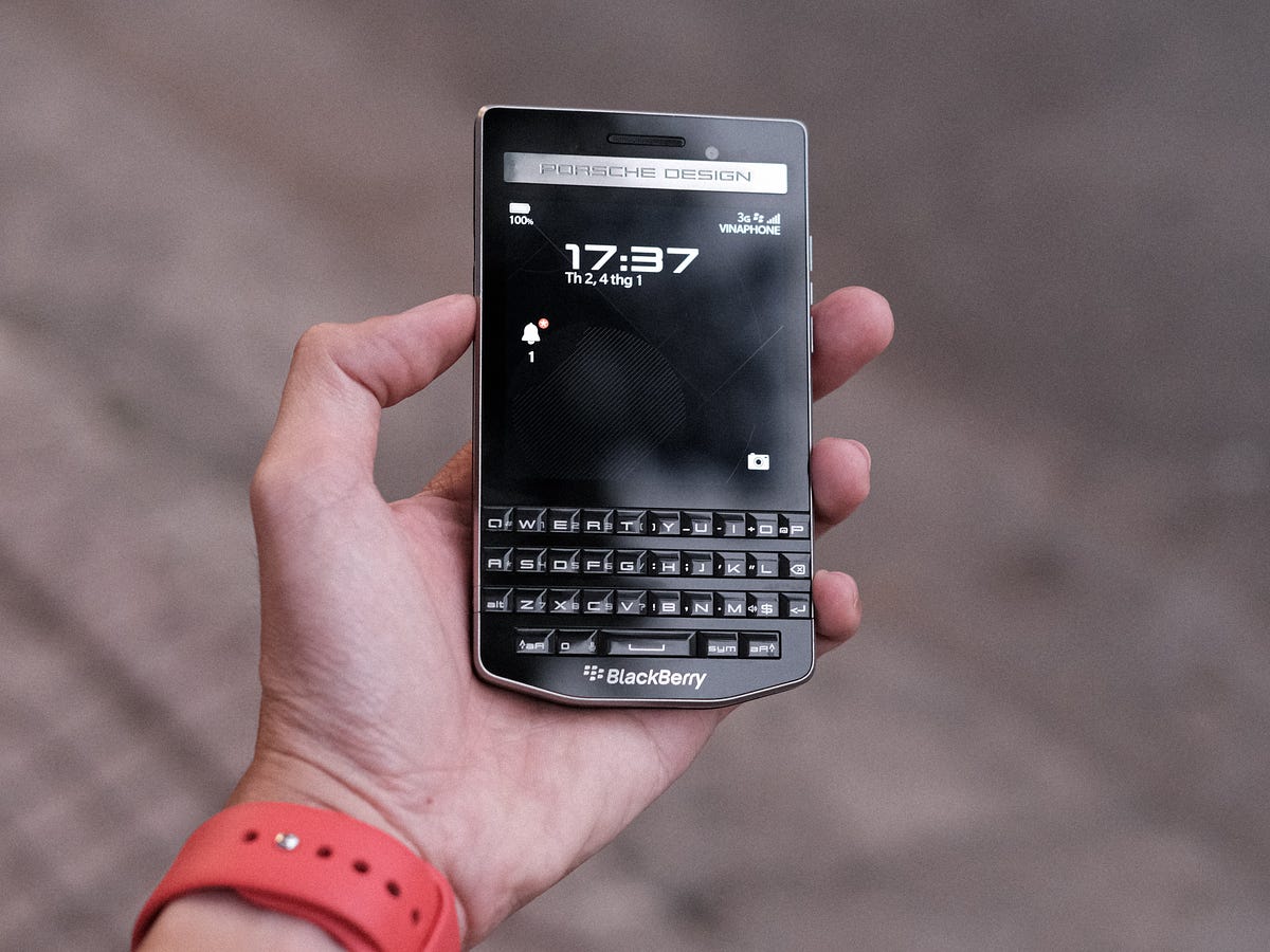 The Fall of Blackberry. Story of being best to nothing | by Saadullah ...