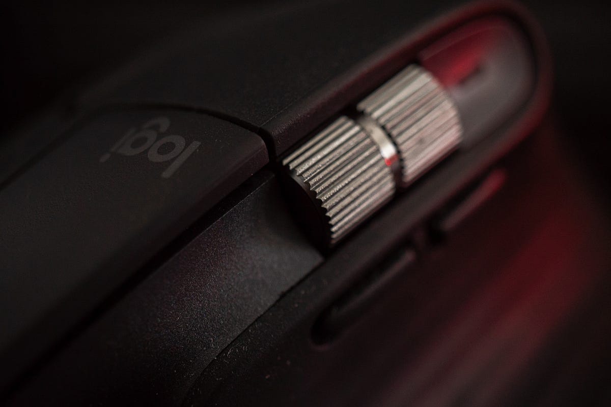 Different Ways of Scrolling to a DOM Element in React (React’s useRef ...