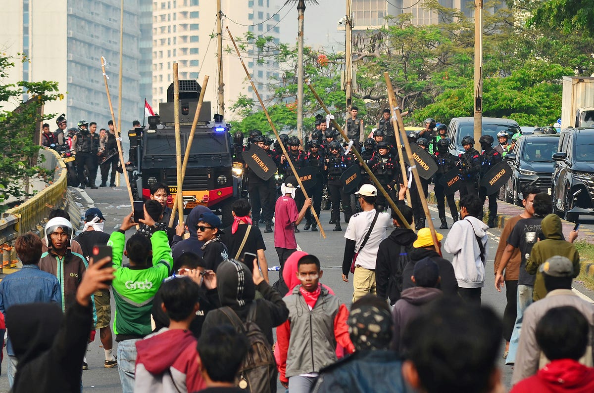 We are still becoming less violent | by James Garth | Medium