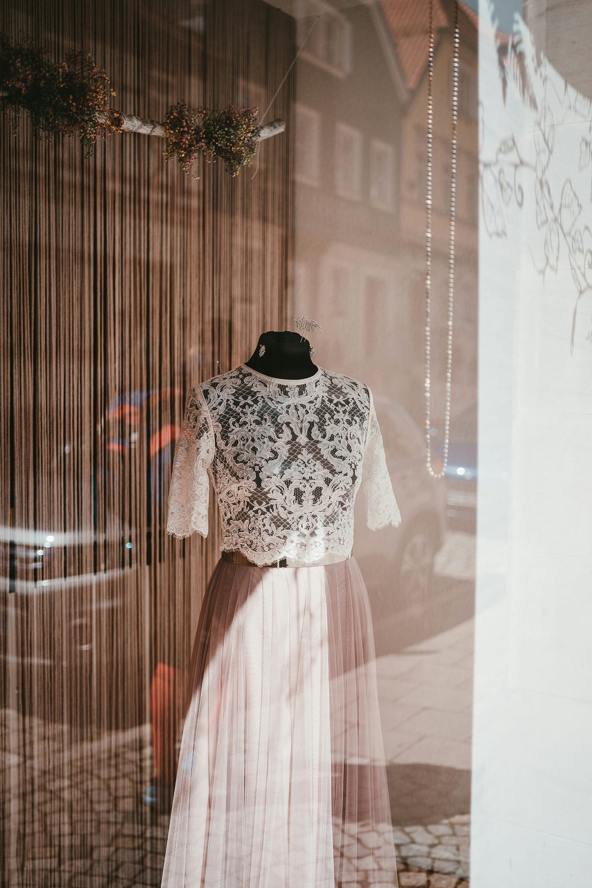 Don’t Let Yourself Become a “Window Person” in Middle Age | by Odelia Salk | Jun, 2024 | Medium