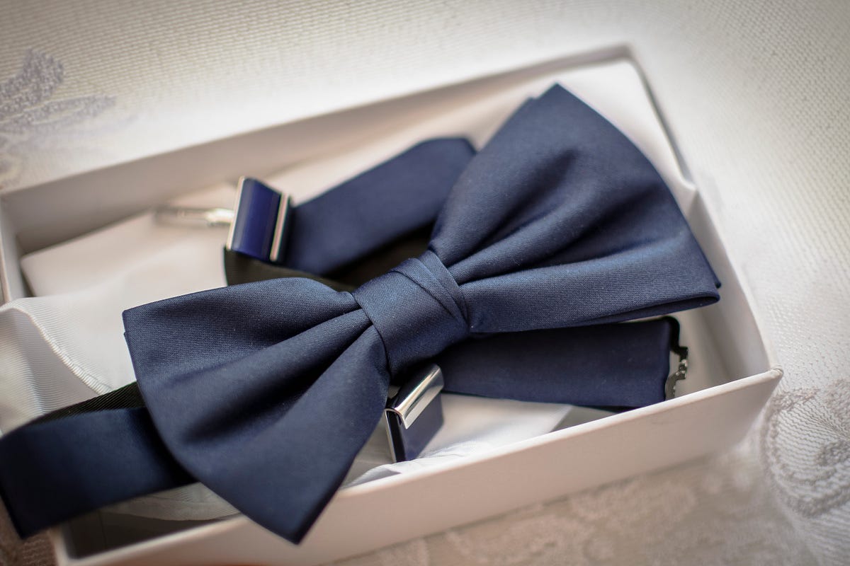 The History of the Bow Tie: Mercenaries, Churchill, and Bond, James ...