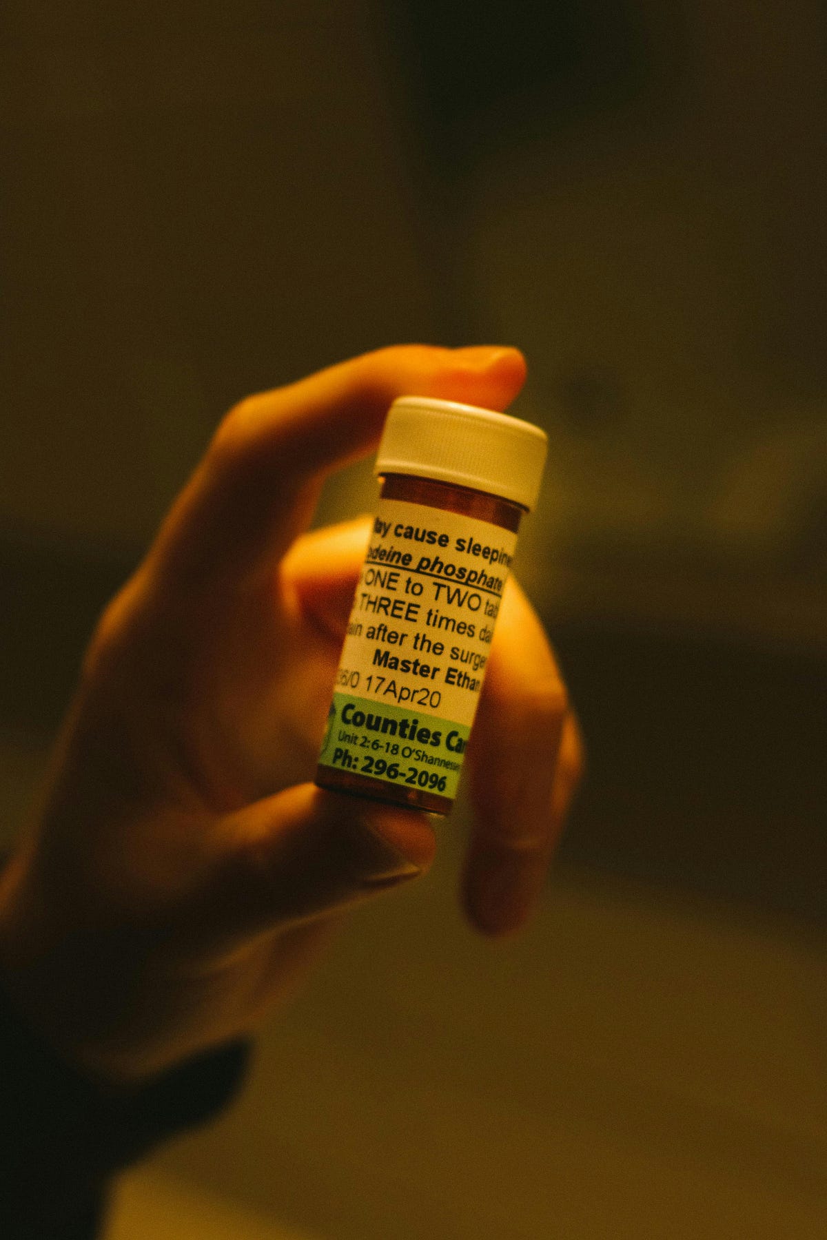 5 Signs Someone is High on Opioids (Painkiller Narcotics) | by Jamie ...