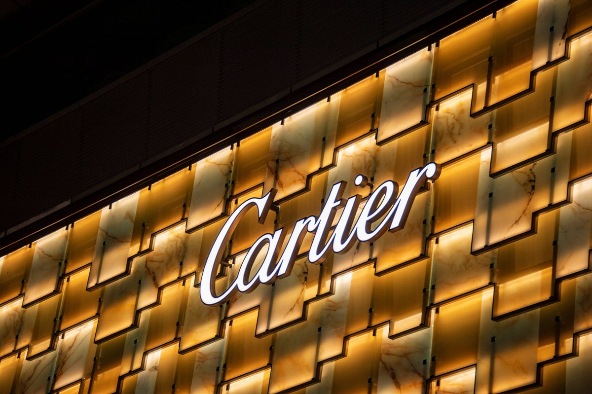 How the Genius Marketing of the Love Bracelet made Cartier Billions ...