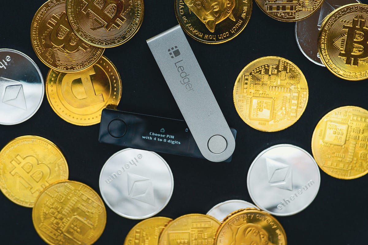 Securing Your Crypto: A Beginner’s Guide to Hardware Wallets | by Investing Ink | Coinmonks | Medium