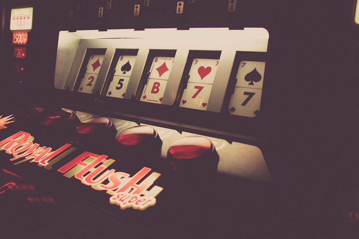 A brief overview of the Multi-Armed Bandit in Reinforcement Learning ...