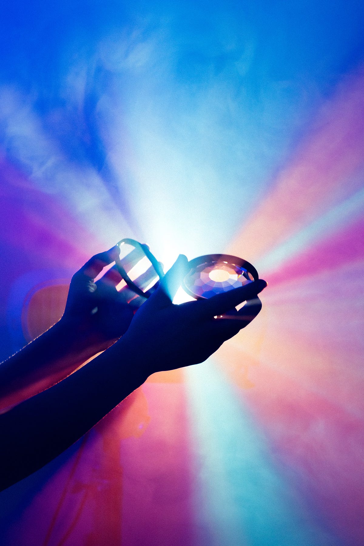 Mastering Bloom Filters: Quick Checks, Tiny Memory Footprint | by Akula Hemanth Kumar | Medium