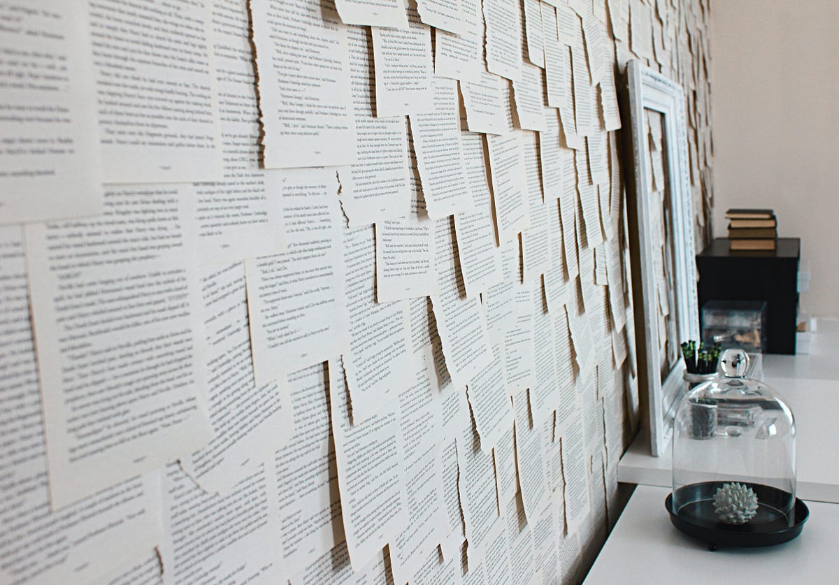 Behind Blank Pages - Scrittura - Medium