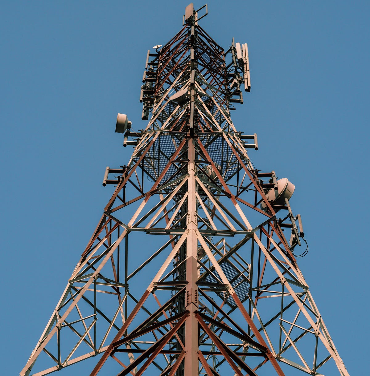 Telecommunication Company Churn Analysis | by Oyinlayefa Samuel Komboye ...