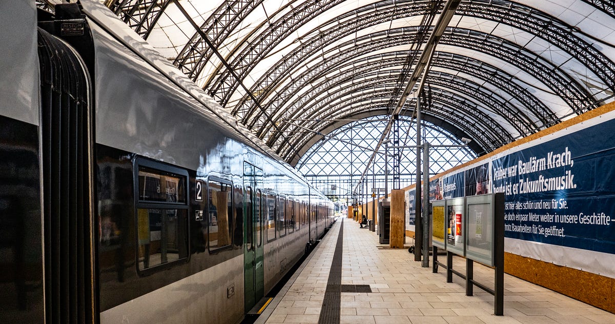 Adding Mutations with Express GraphQL | by John Au-Yeung | JavaScript in Plain English