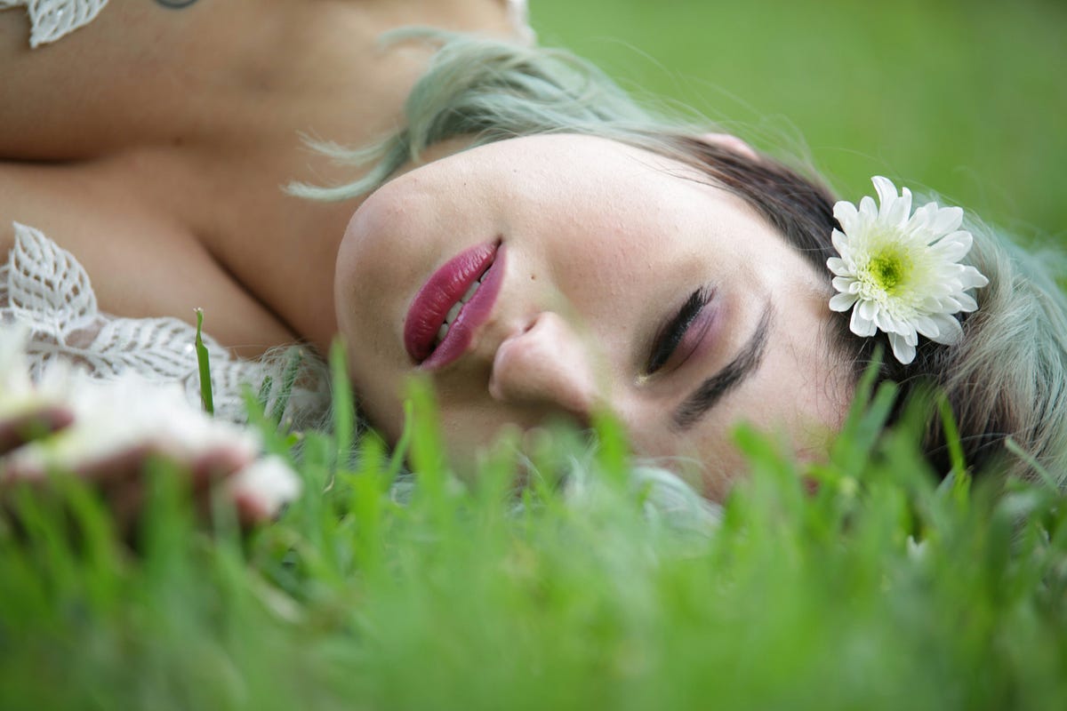 Sorry, But If You Relate to These 6 Physical Signs, You Might Be Hooked ...