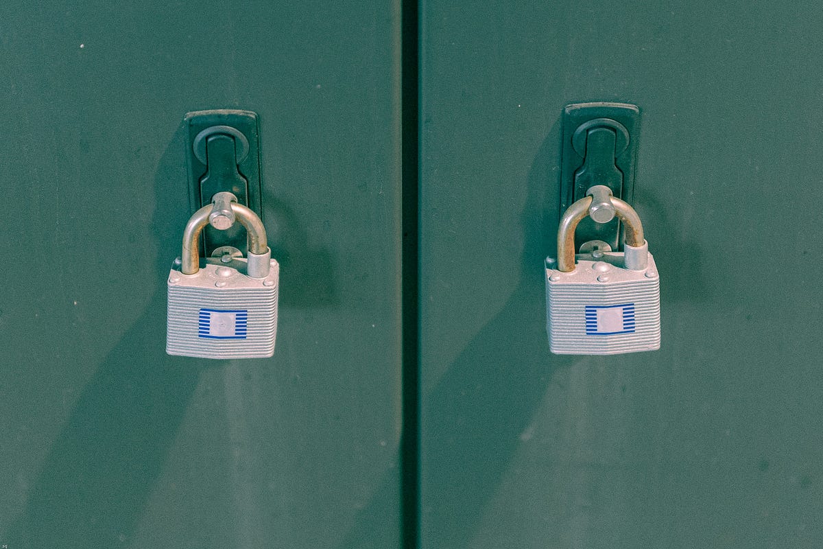 Handle Race Condition Dengan Locking Database | by Sabiq Azhar | Medium