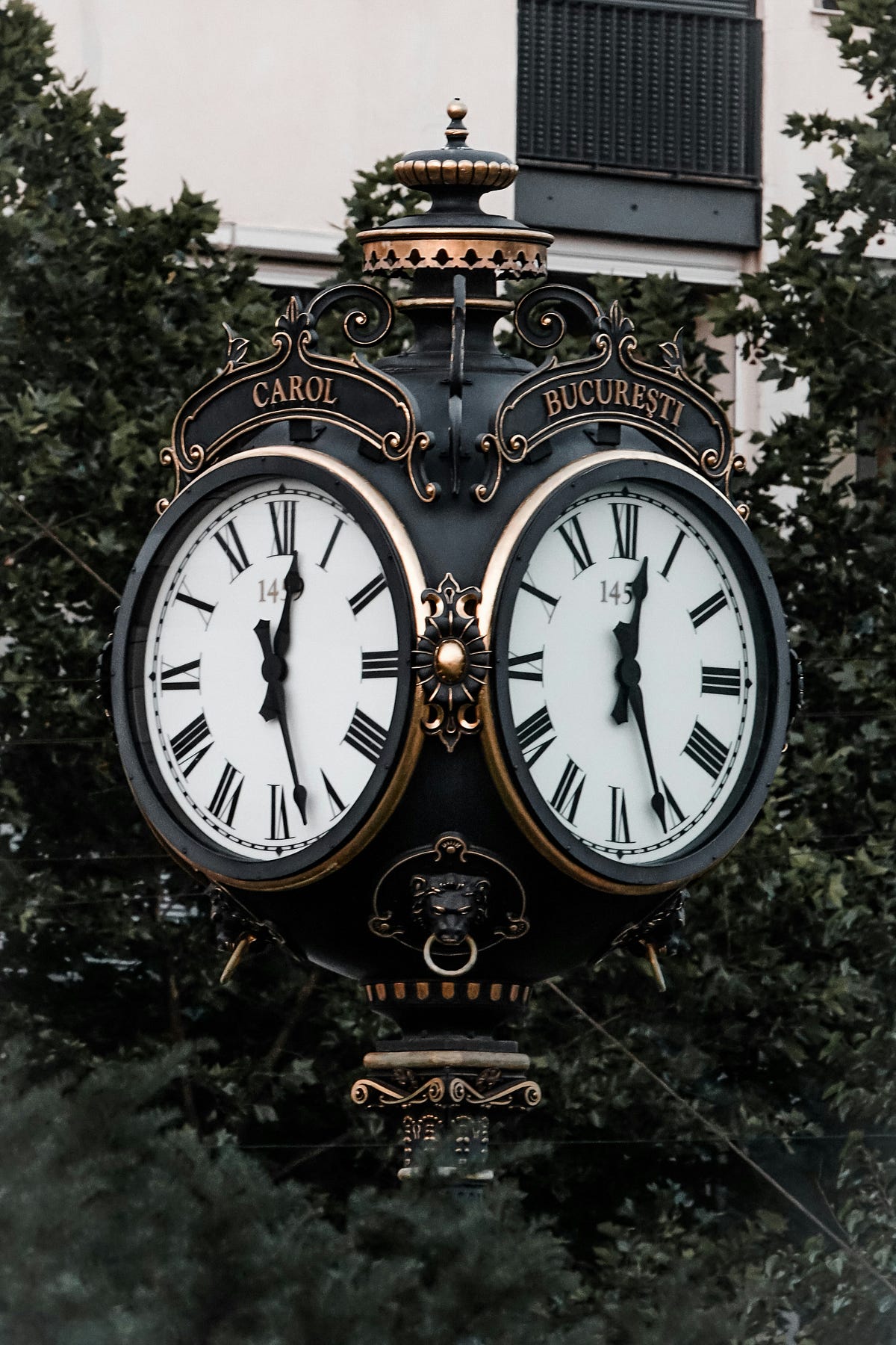 Clock Ticks. A poem | by Dr. Pen | Good Vibes Club | Medium