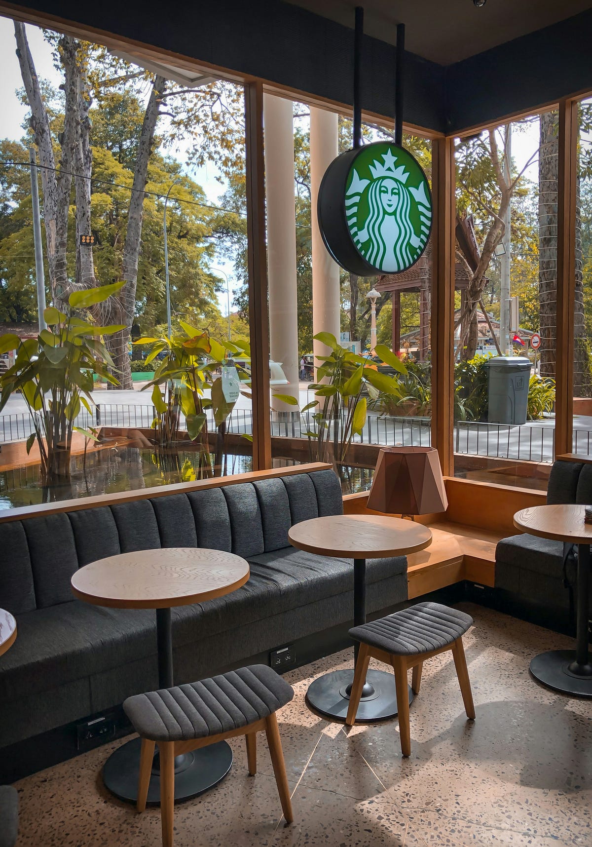 HOW STARBUCKS SAVED MY LIFE: MICHAEL GATES GILL — A BOOK REVIEW | by ...