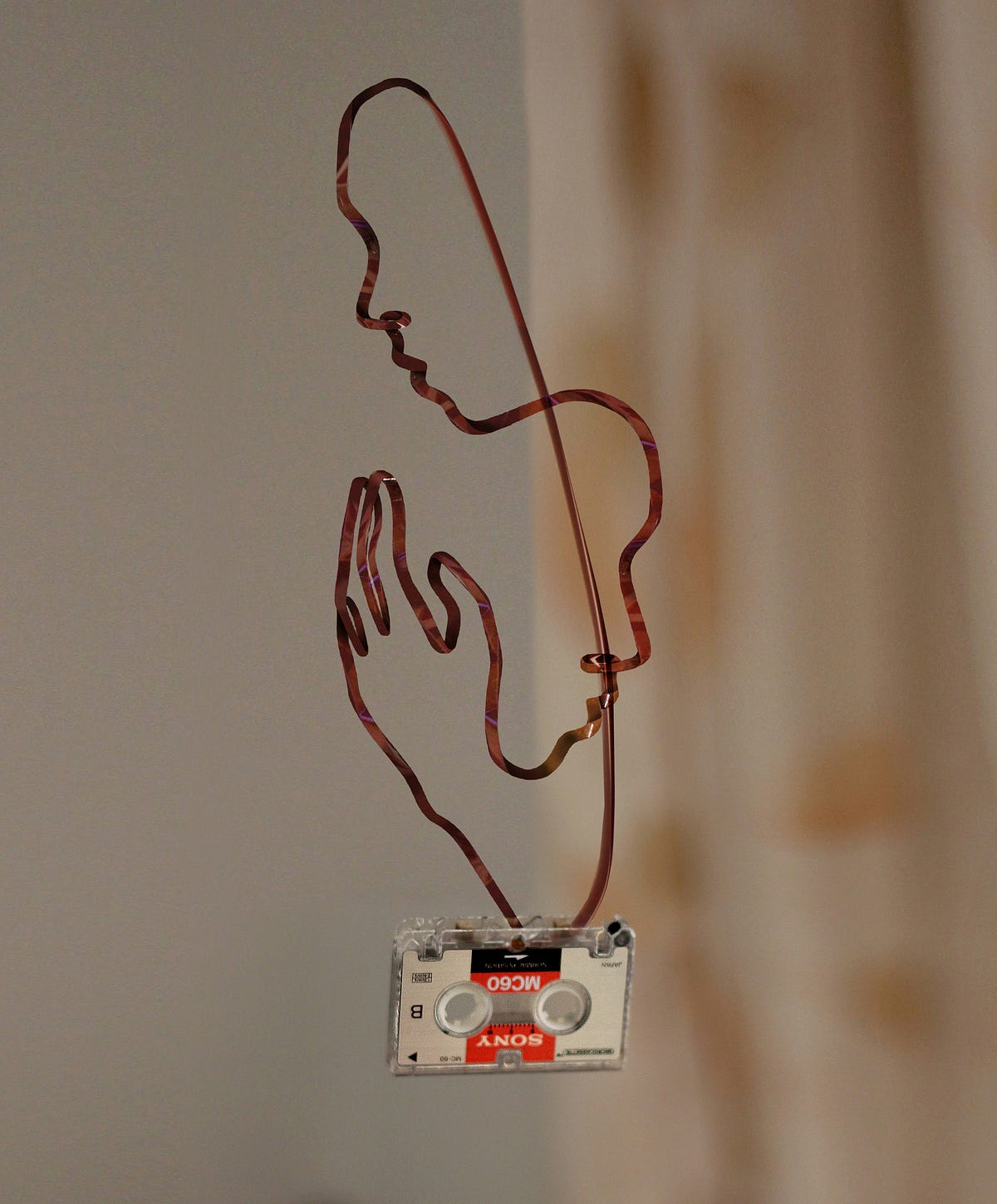 Dipeluk Aksara - Meja Sajak - Medium