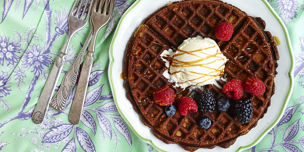 Easiest Way To Make Eggless Brownie Waffles! | Medium