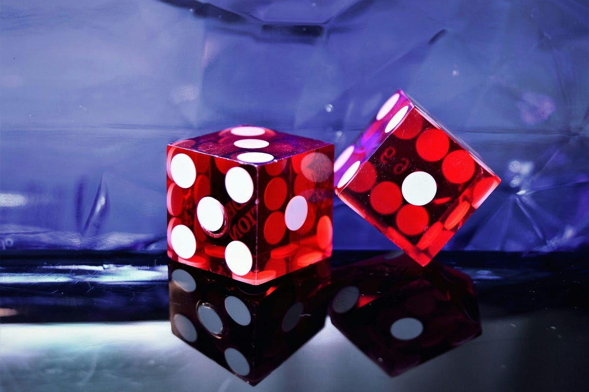 How To Create A 2 Player Dice Game With Html Css And Javascript By Thiongo John W Stackademic 3470