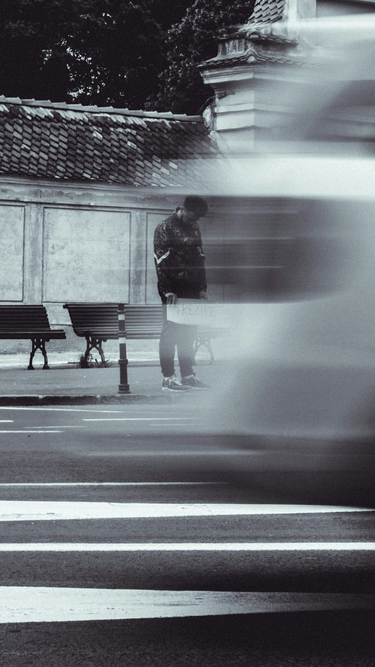 eyes apart - Opacarophile - Medium