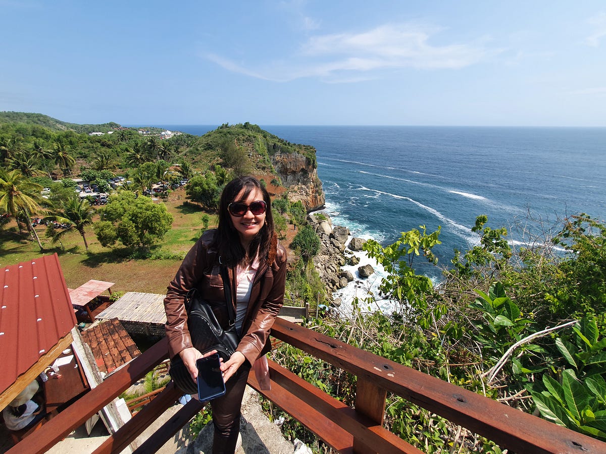 Puncak Segoro: Mengintip Keindahan Tempat Nongkrong Seru di Jogja | by Nela Hanum | May, 2024 ...