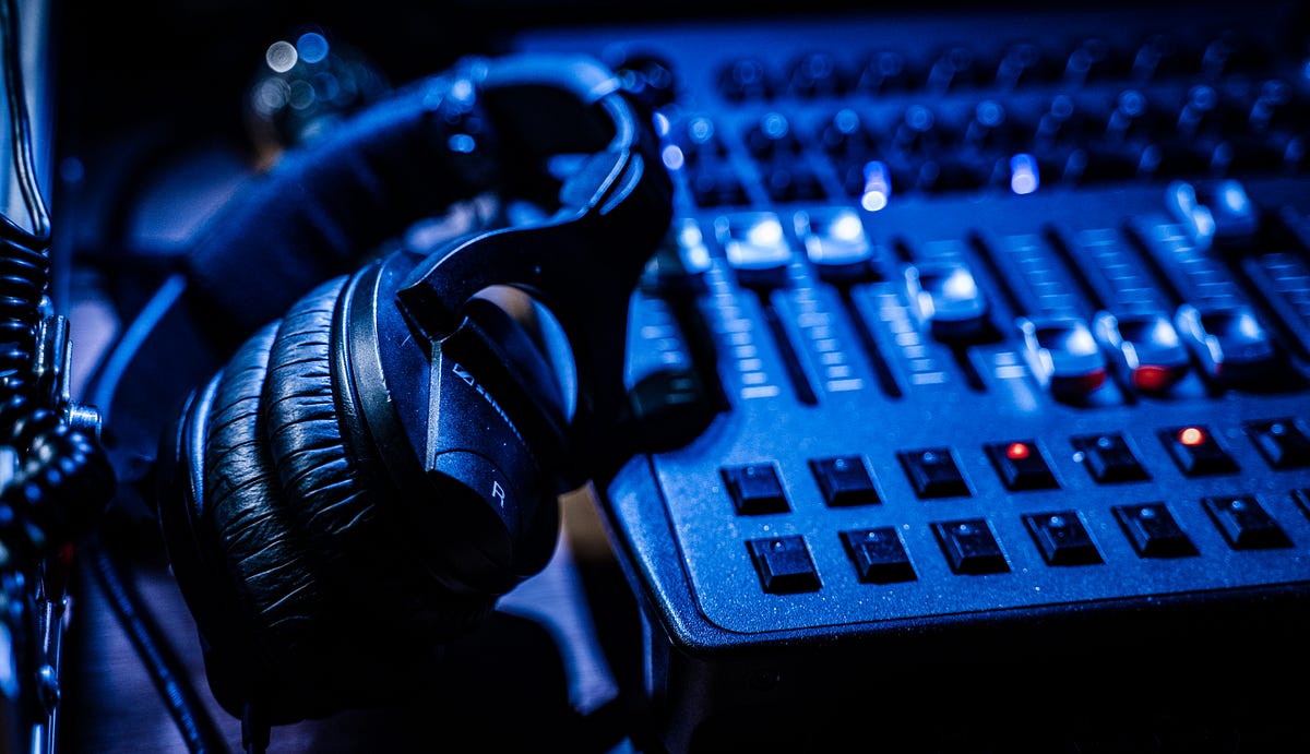 How can Machine Learning be used in Audio Analysis? | by Suhas Maddali ...