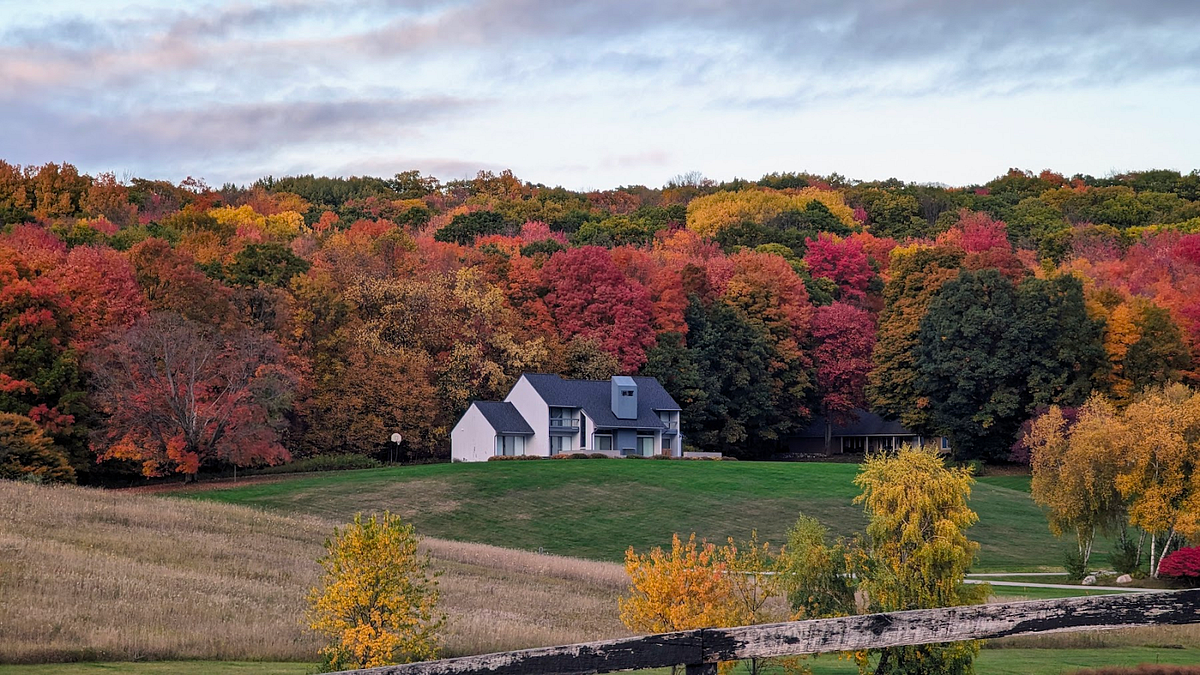 Beyond Words: Discovering Autumn in Michigan | by Erick López | Medium