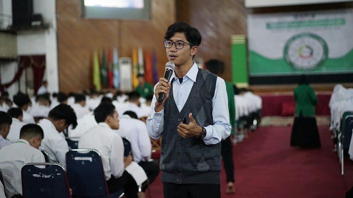 9 Time-Proven Ways to Improve Your Public Speaking Skills and Take Them ...
