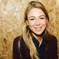 Suzanne Deering – Medium