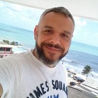 Marcelo Costa – Medium