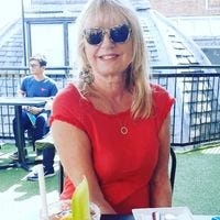 Georgia Edwards – Medium