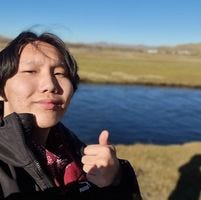 Khuslen Khosbayar – Medium