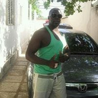 Rafael Gomes – Medium