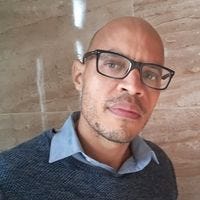 Edmilson Santos – Medium
