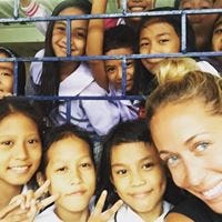 Nicole Oge – Medium