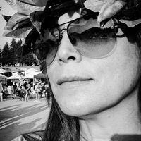 Joyce Gomez – Medium