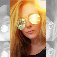 Tina Honaker Houser – Medium