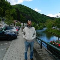 About – Levon Avagyan – Medium