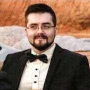 Esdras Reuel Andrade – Medium