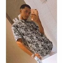 Douglas Marques – Medium